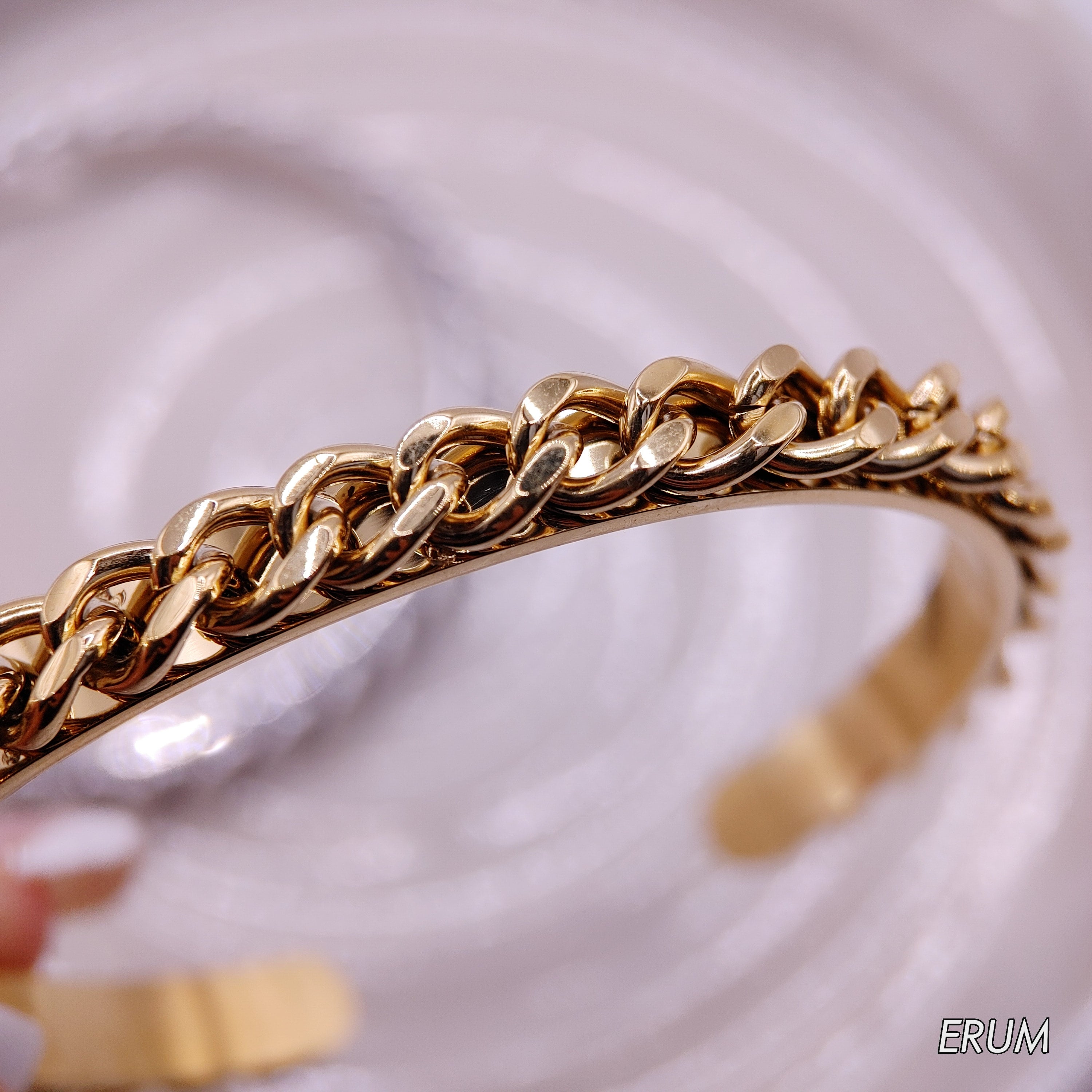 Larka Bangle | ERUM